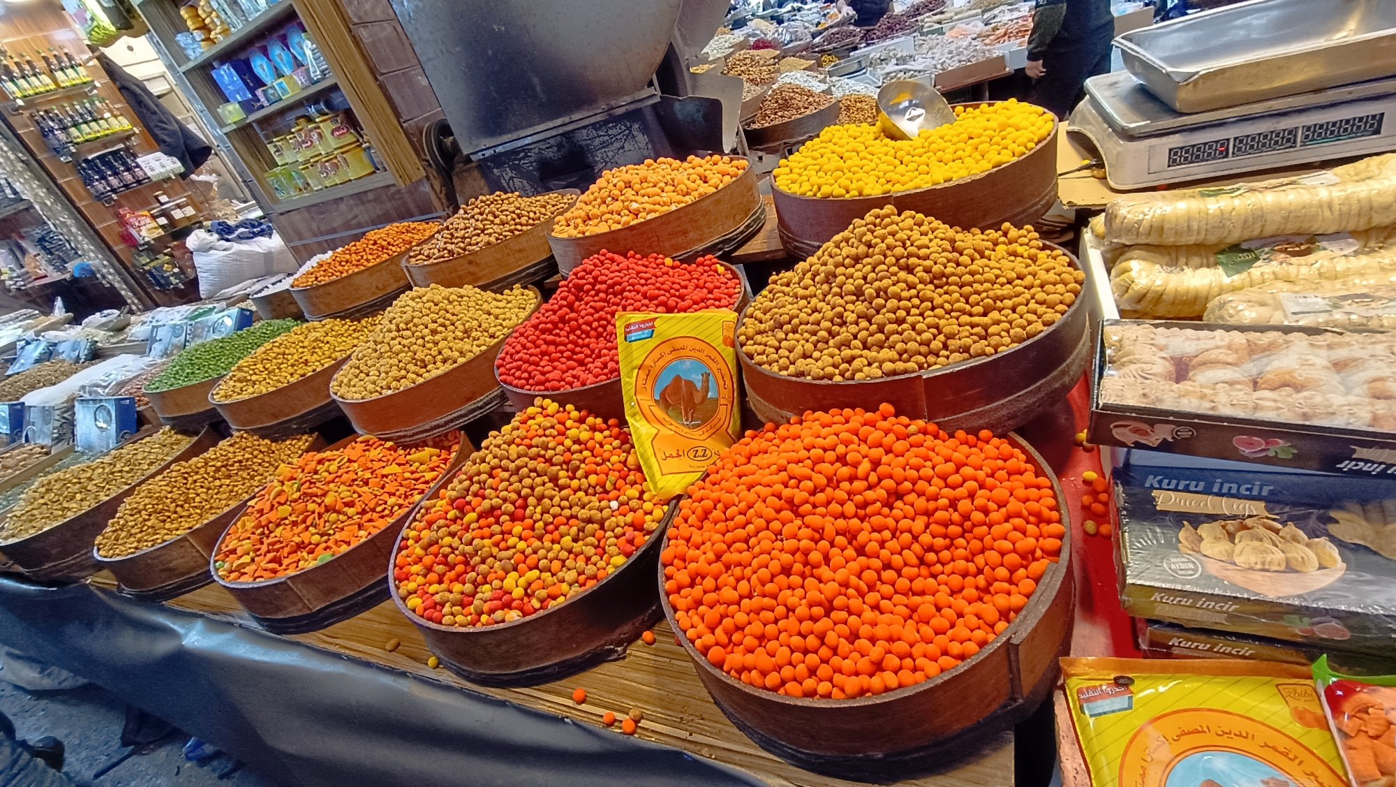 Solve Amman, Suq (Basar in der Altstadt) jigsaw puzzle online with 84 ...