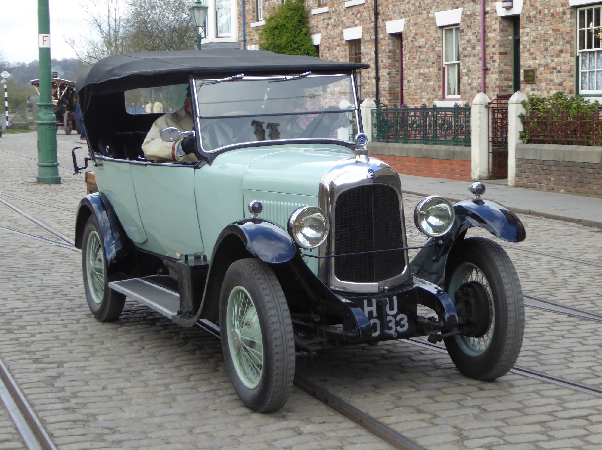 Solve 1927 Citroen 12/24 Tourer jigsaw puzzle online with 300 pieces