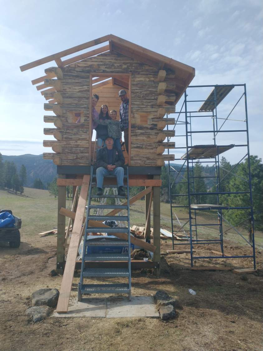 Jigsaw Puzzle | raised hut | 63 pieces | Jigidi