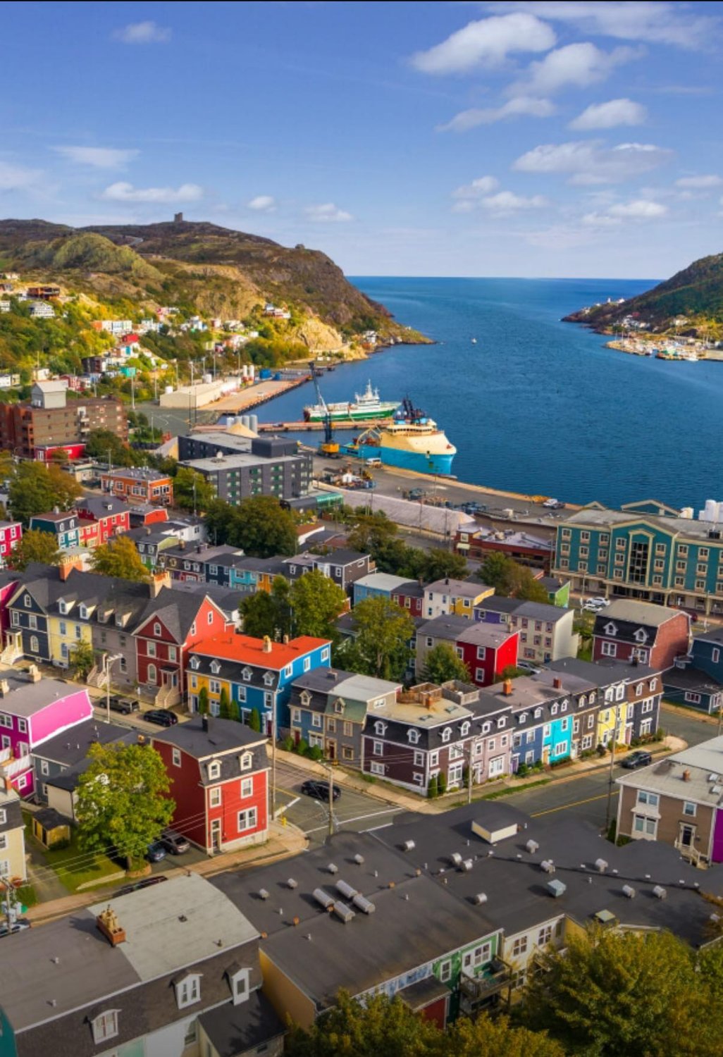 Solve St John, Newfoundland jigsaw puzzle online with 588 pieces