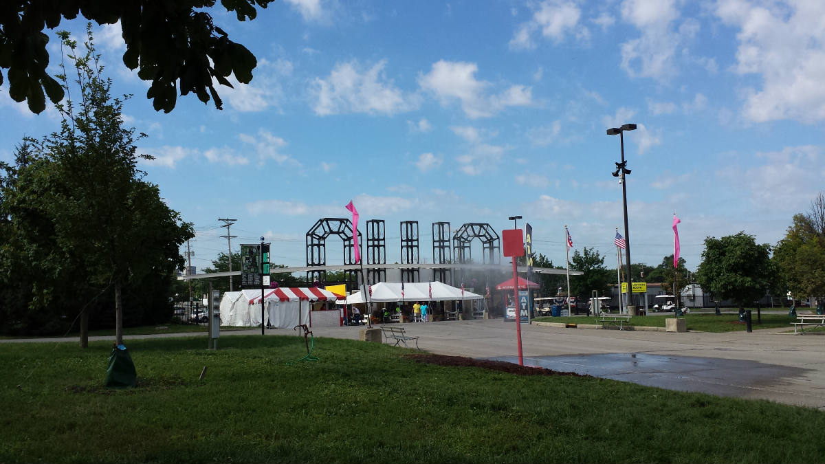 Solve Ohio State fair gate jigsaw puzzle online with 60 pieces