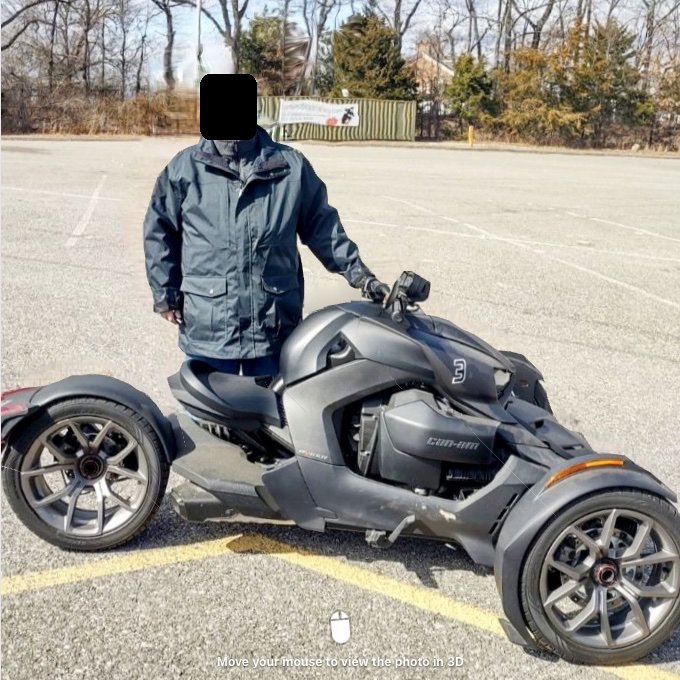 Solve CAN-AM Motorcycle Class jigsaw puzzle online with 16 pieces