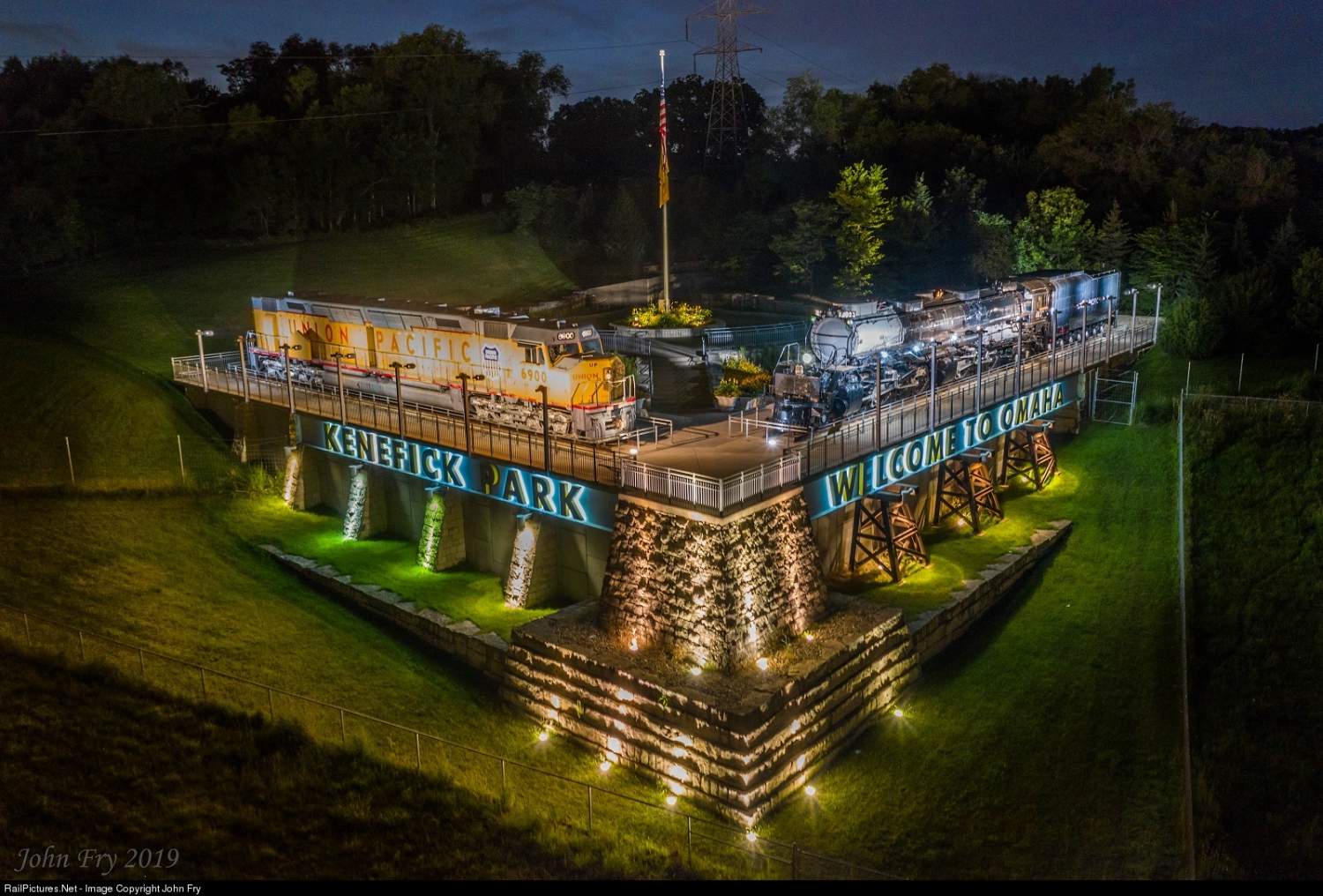 Jigsaw Puzzle | A Night Shot of A Very Beautiful And Peaceful Park! If ...