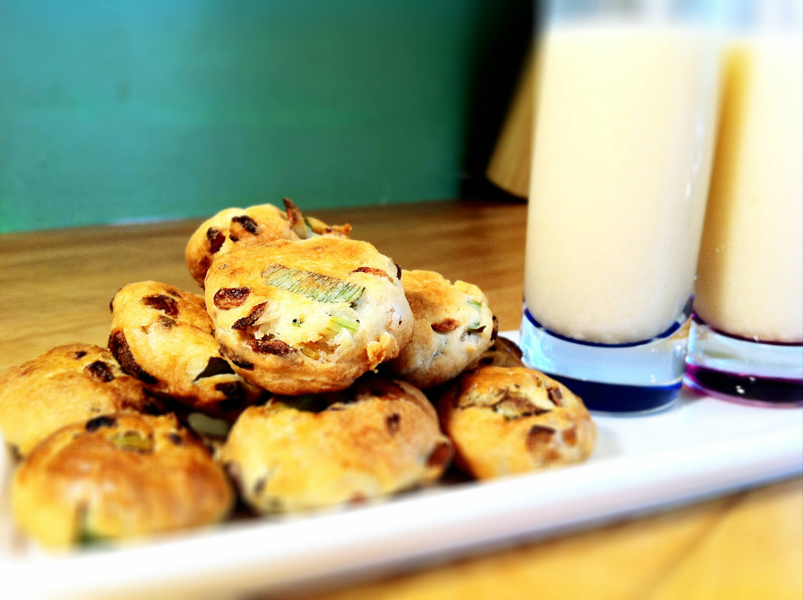 Solve Mini onion biscuits made to look like cookies jigsaw puzzle ...