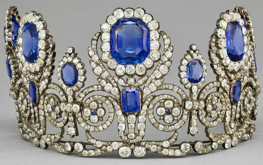 Solve Diadem of the adornment of Queen Marie-Amélie and Queen Hortense ...