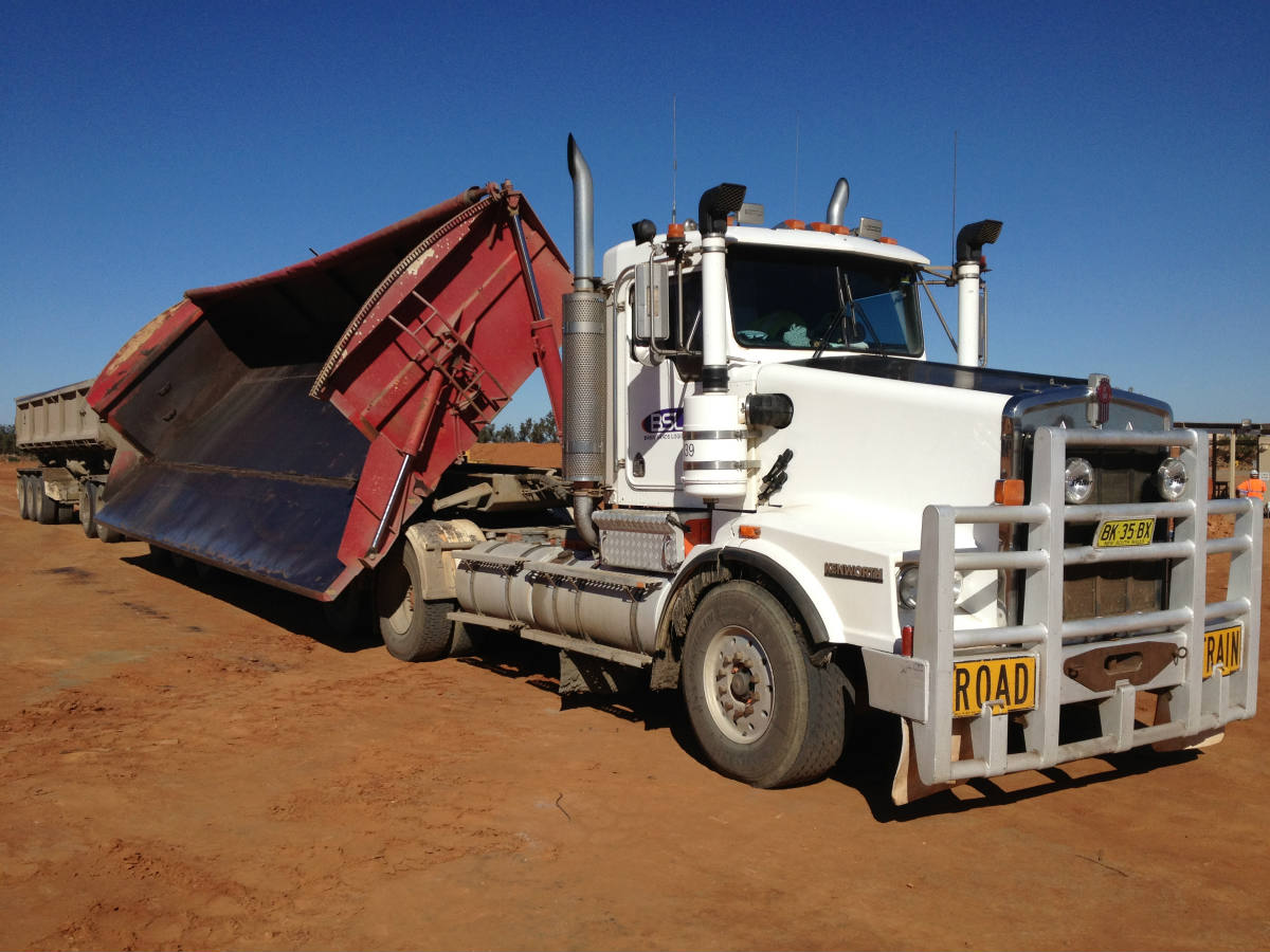 Solve Kenworth side tipper Snapper Sand Mine Broken Hill New South ...