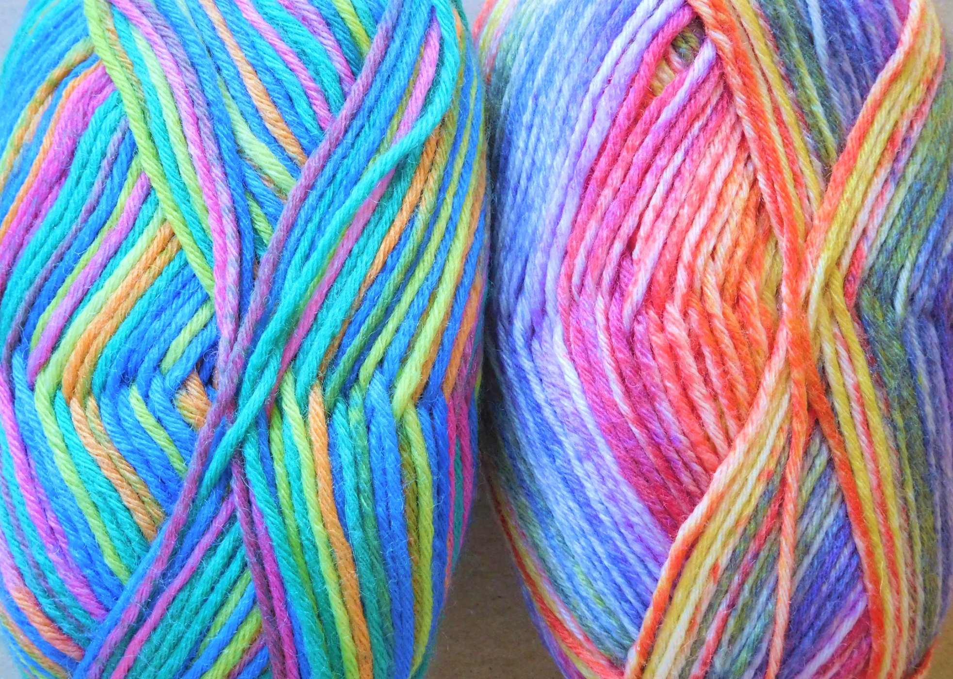 Solve Sock Yarn colors jigsaw puzzle online with 70 pieces