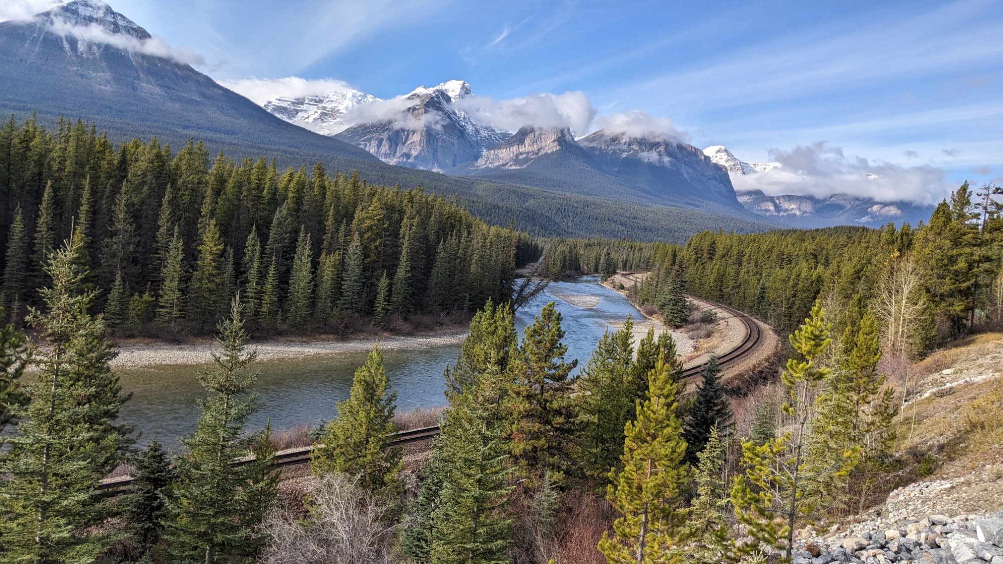 Solve Morant's Curve, Bow Valley Parkway, Alberta jigsaw puzzle online ...