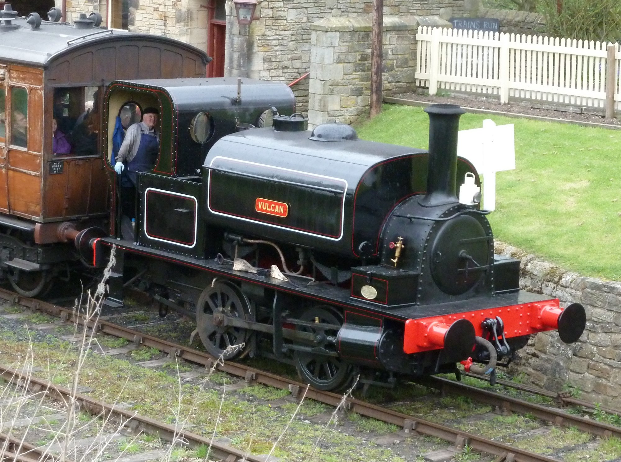 Solve Vulcan Foundry 0-4-0ST "Vulcan" jigsaw puzzle online with 204 pieces