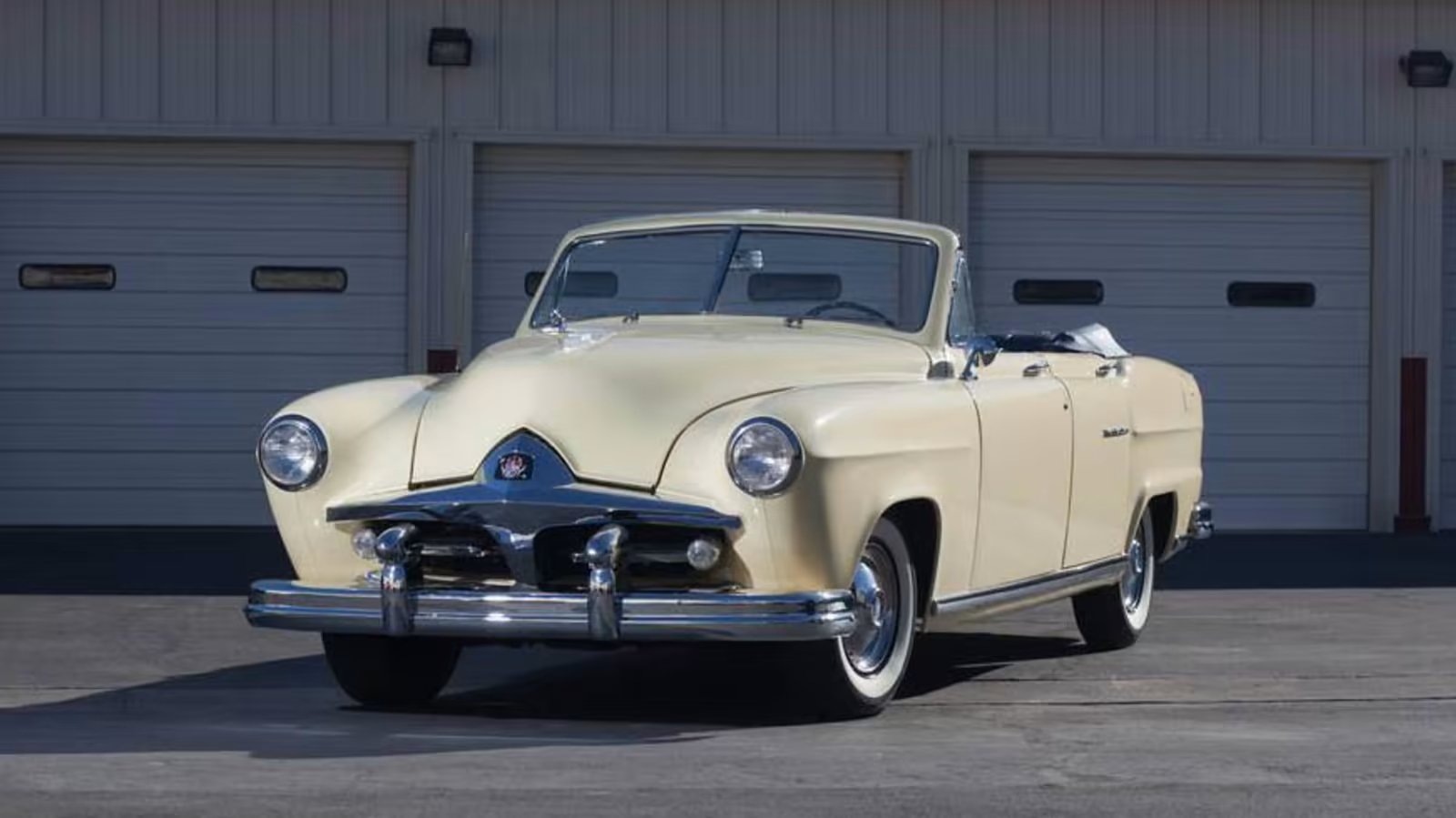 Solve 1951 Kaiser-Frazer Manhattan Convertible jigsaw puzzle online ...