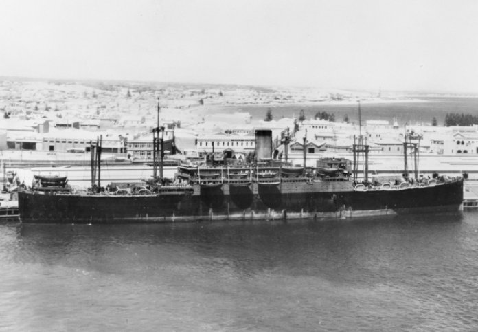 Solve Willard A. Holbrook in Australia jigsaw puzzle online with 12 pieces